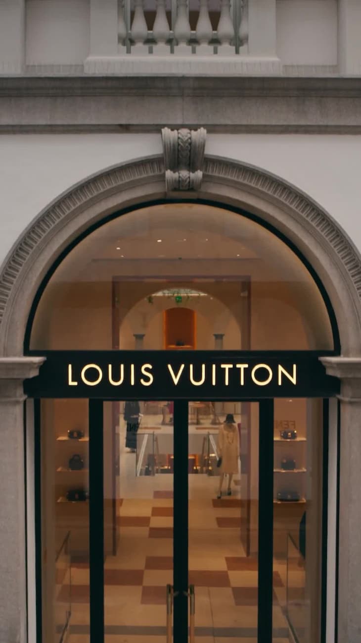 Louis Vuitton Milano Montenapoleone | LOUIS VUITTON